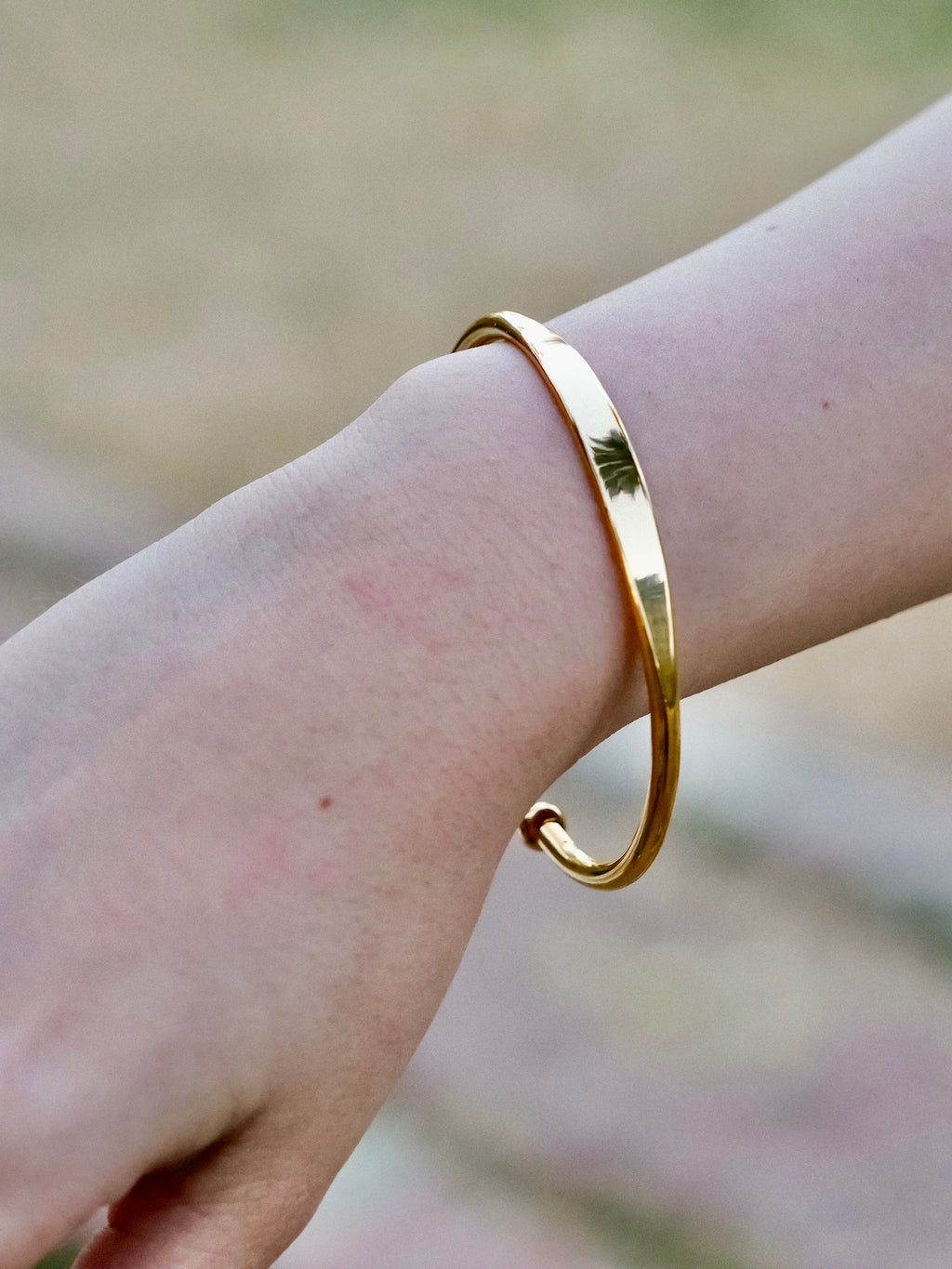 Brazalete Personalizado Ajustable con Texto – Stephanie Erbe
