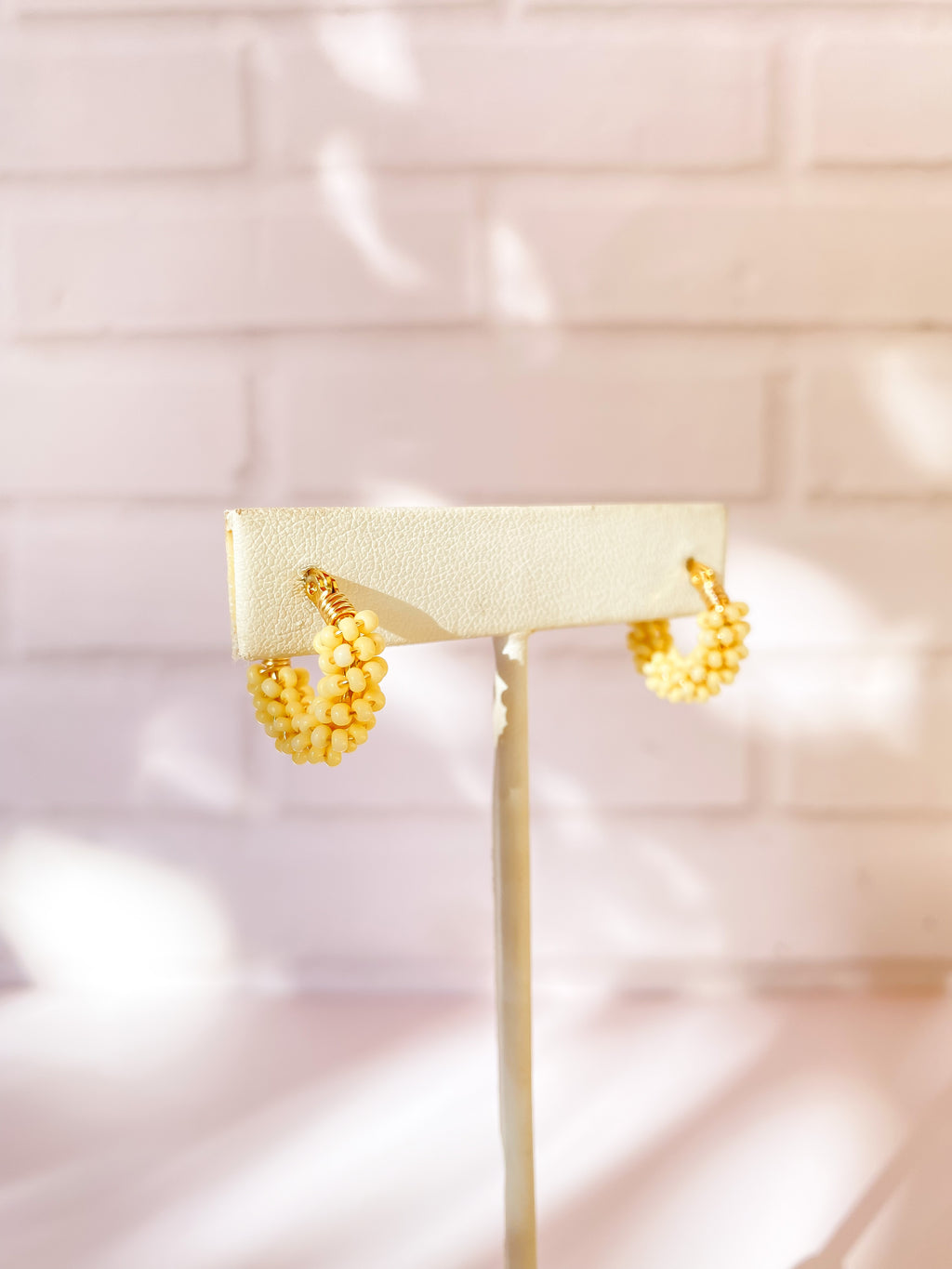 Arracadas bordadas mini - amarillo pastel – Stephanie Erbe