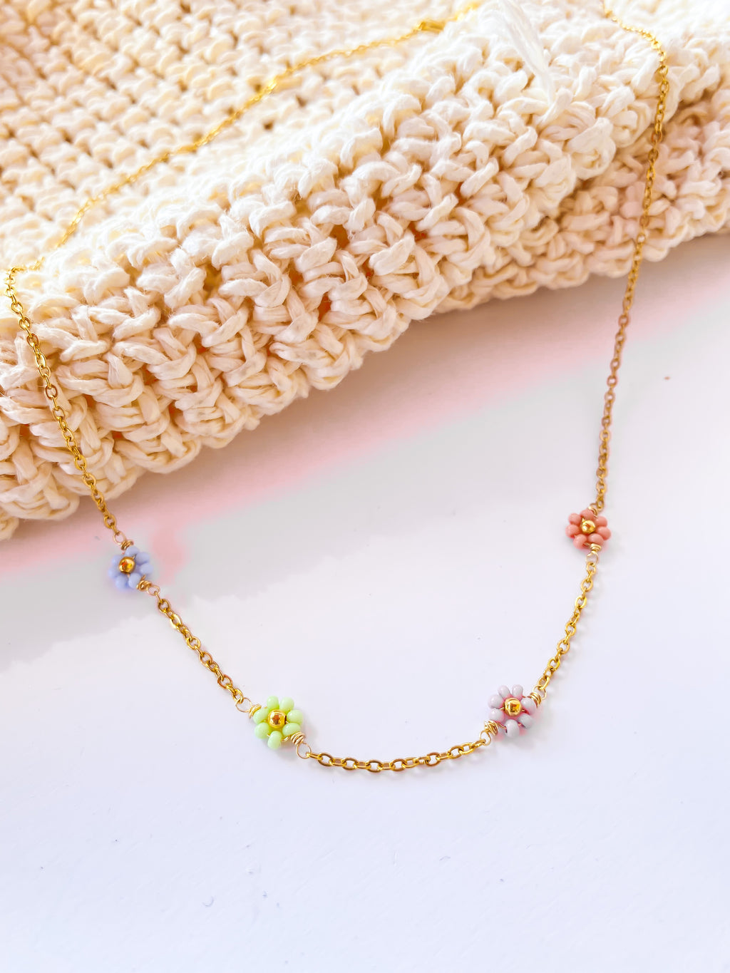 Collar flores – Stephanie Erbe